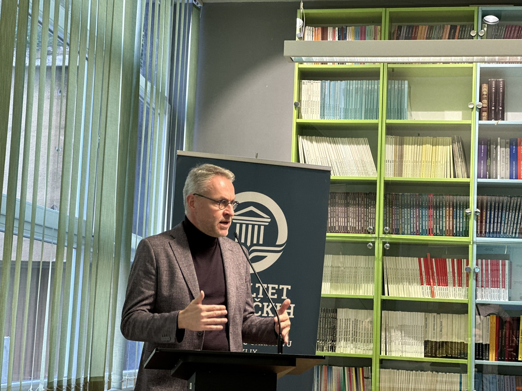 PREDAVANJE PROFESORA STEVENA VAN HECKEA – Fakultet Političkih Nauka